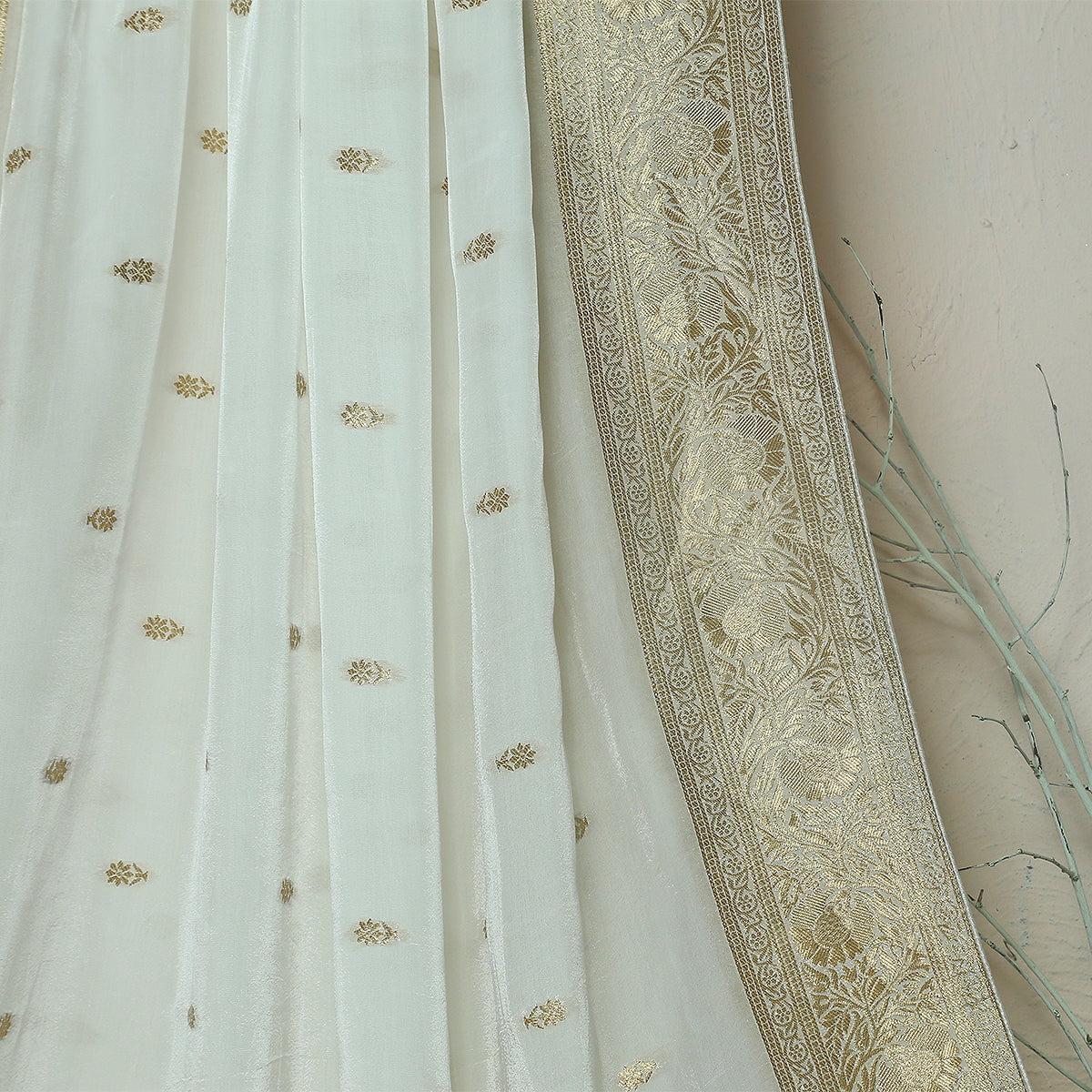 Luxurious Pure Grip Silk Jacquard – Tasneem Fabrics